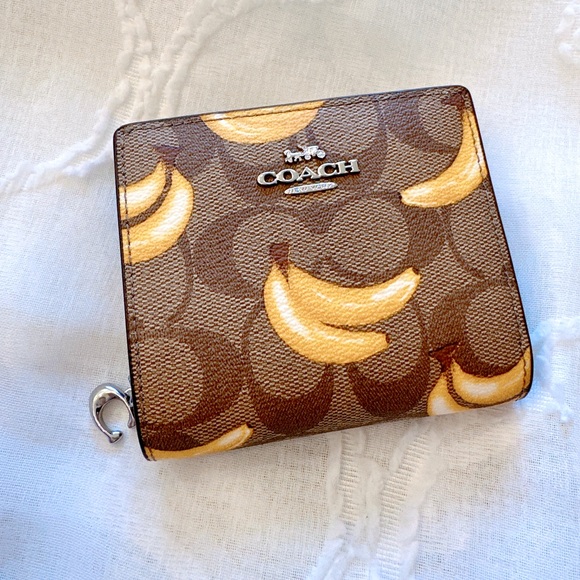 Coach | Bags | Nwt Coach Snap Wallet In Signature Canvas With Banana ...